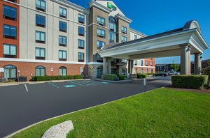 Holiday Inn Express & Suites Lebanon, TN - See Discounts