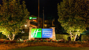 Holiday Inn Express & Suites Turlock - CA 99, Exit 215, CA - See Discounts