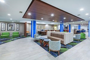 Holiday Inn Express & Suites Longview, TX - See Discounts