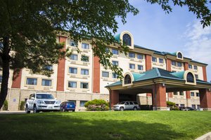 Holiday Inn Express Branson, MO - See Discounts