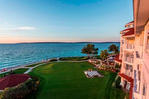 Inn at Bay Harbor, MI - See Discounts