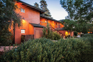 Wine & Roses Hotel Lodi, CA - See Discounts