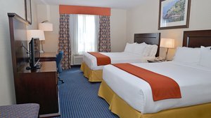 Holiday Inn Express Hotel & Suites Hinton, AB - See Discounts
