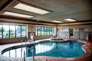 Holiday Inn Express & Suites South Tyler, TX - See Discounts