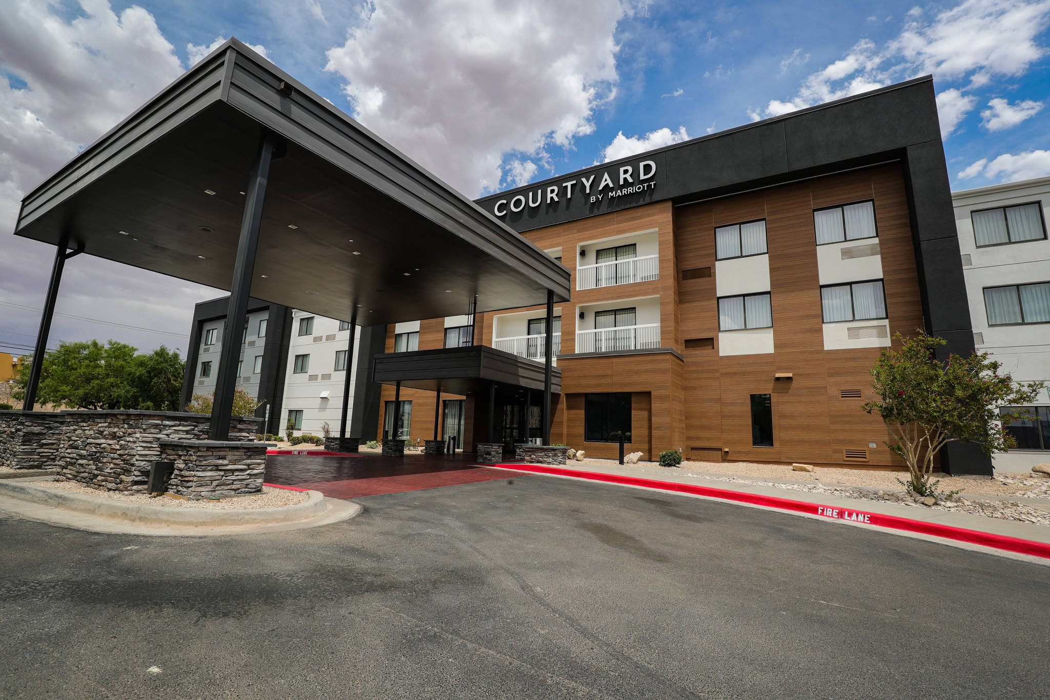 El Paso International Airport, El Paso, Texas (ELP/KELP) : FlightBridge ...