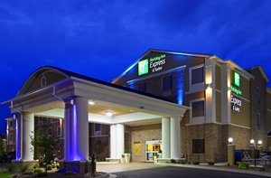 Holiday Inn Express & Suites Lindale, TX - See Discounts
