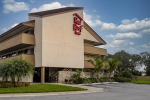 Red Roof Inn Southeast Tampa, FL - See Discounts