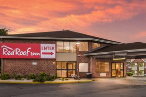 Red Roof Inn Rochester, NY - See Discounts
