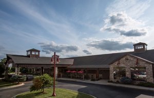 Holiday Inn & Suites Lake Elmo, MN - See Discounts