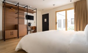 Sonder Lum Hotel Inglewood, CA - See Discounts