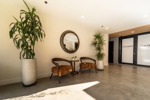 Sonder Lum Hotel Inglewood, CA - See Discounts