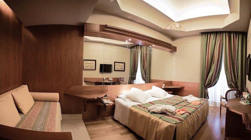 Hotel Isa in Rome - Trip Canvas